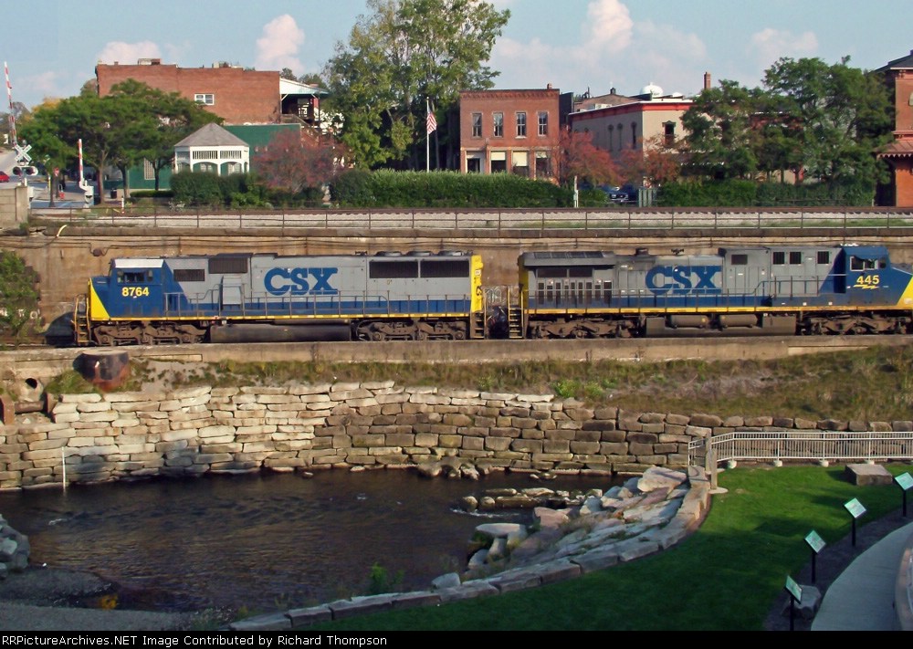 CSX 8764